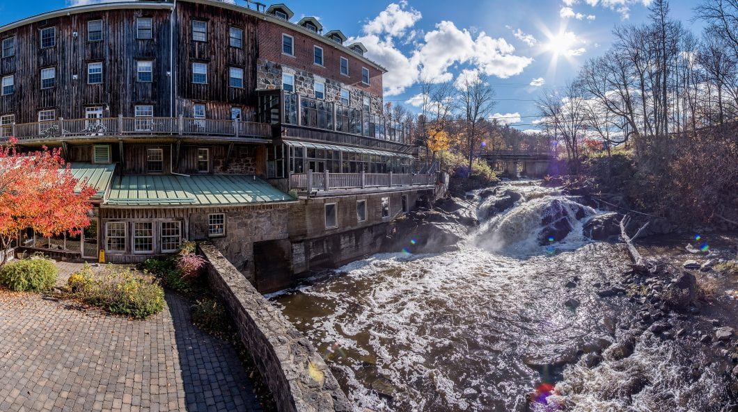 Top Resorts Near Ottawa: Relaxation and Luxury Close to Home - ottawa.name